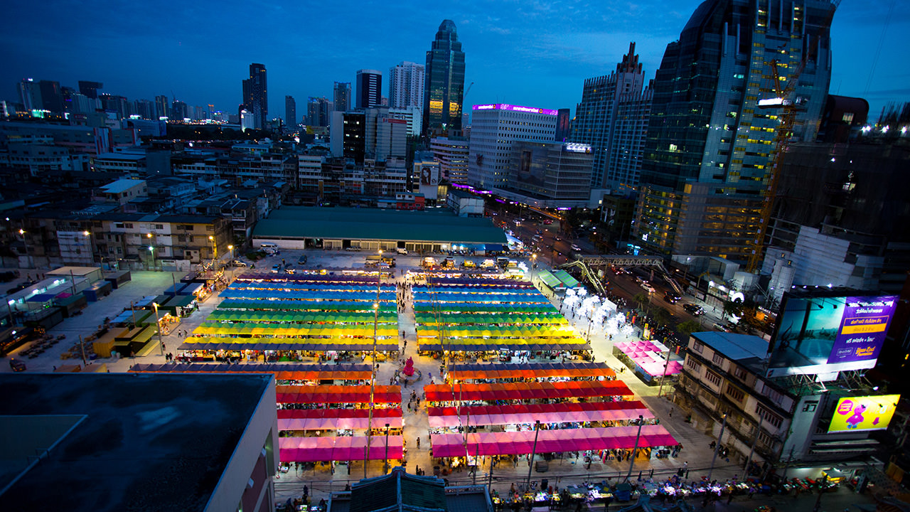 Talad Neon - Bangkok's New Downtown Night Market | Siam2nite